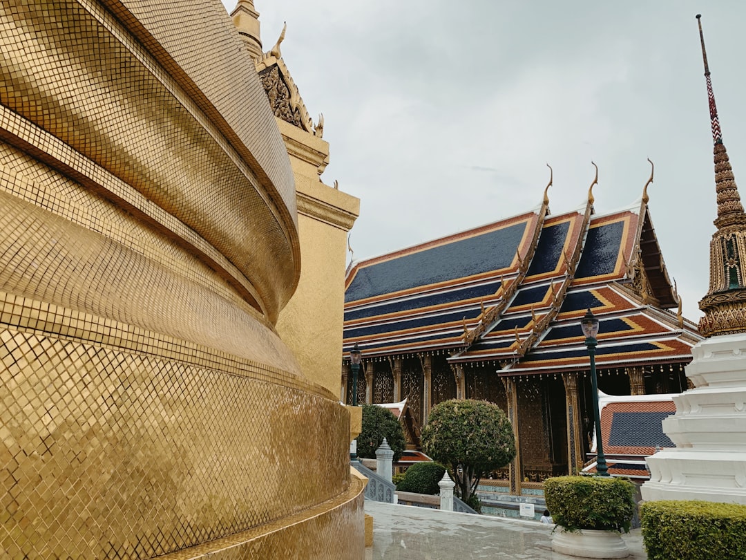 Valuuttakurssien vaikutus Thaimaan asuntokaupassa – Green-acres